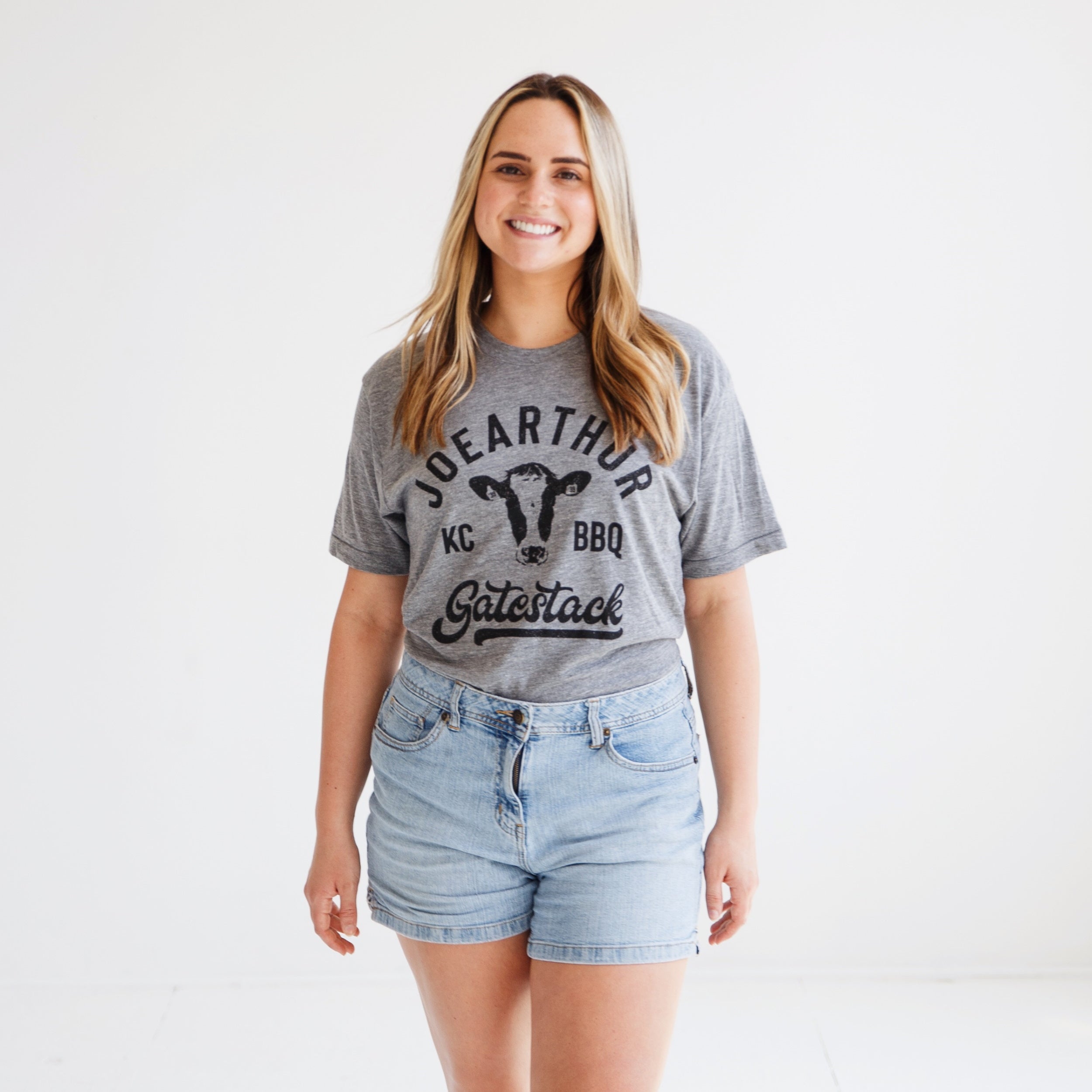 Three KC Joearthur Gatestack Cow Head Tee – Made in KC